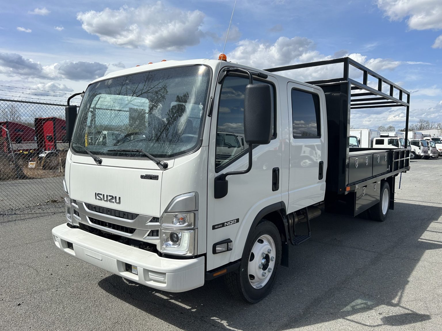 2025 Isuzu NQRGAS Crew 1S4 - Isuzu Sales Company